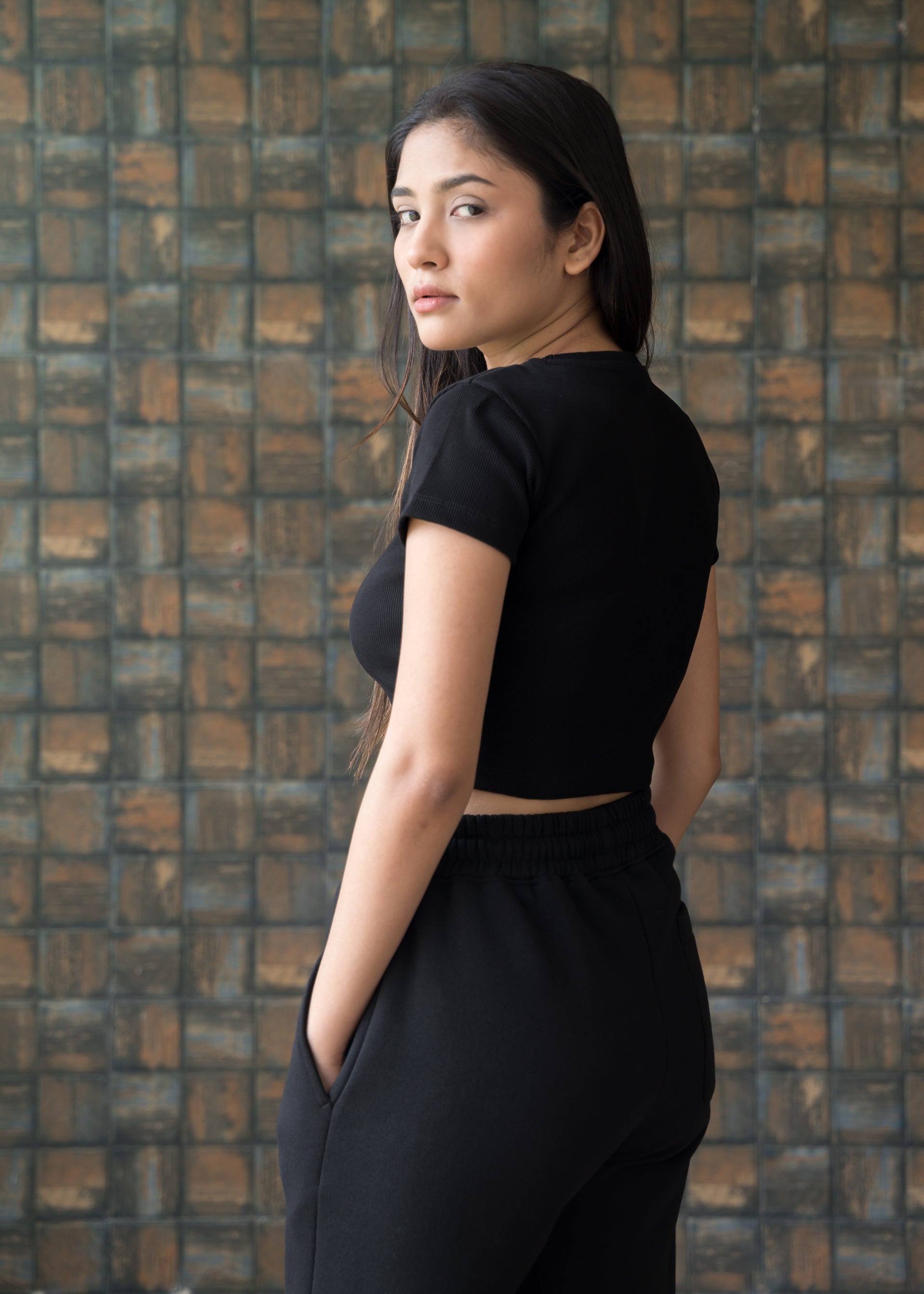 Sculpt Crop Tops – Desi Minimals